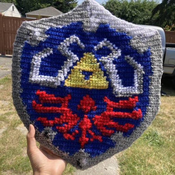 Crochet Pattern | the Hylian Shield Crochet Tapestry Wall Hanging Decor ...
