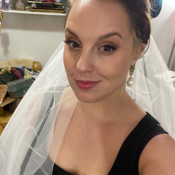 Short Wedding Veil, Bachelorette Party Veil, Mini Veil, Shoulder Length ...