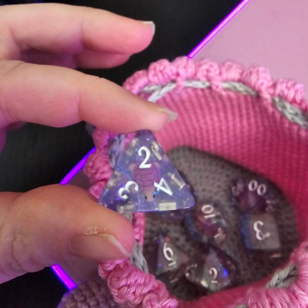 Purple Turtle Dice Set, Transparent With Light Purple Turtle Inside ...