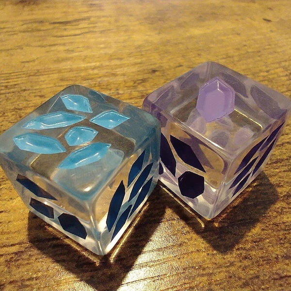 Crystal Dice / Set of 2 / D6 Gem, Pagan, Wiccan - Etsy