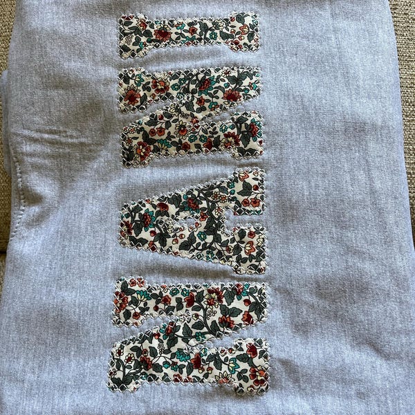 Custom Embroidered Mama Sweatshirt Floral Applique Sweatshirt Sleeve ...