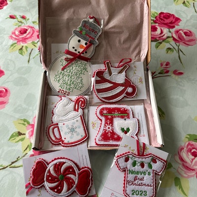 Hanging Classic Pooh Bear & Christopher Felt Decoration / Twig Tree ...