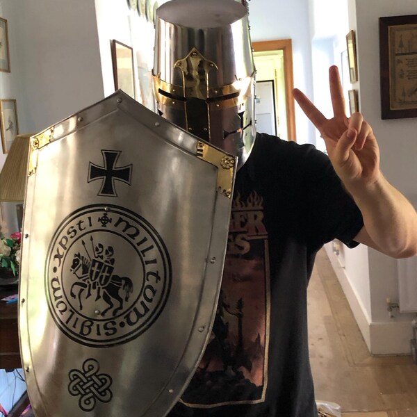 Viking Ouroboros Battleworn Shield Uhtred Last Kingdo Authentic Viking ...