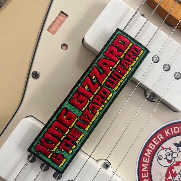 Gizzy Gator Piano Player - King Gizzard Sticker - Etsy