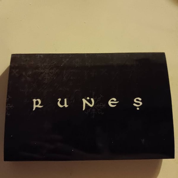 Runes Oracle - Celtic Cards - 24 Cards - Oracle - Oracle Deck - Fortune ...