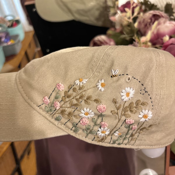 Hand Embroidery White Daisy and Bee Hat, Wildflowers Embroidered Hat ...