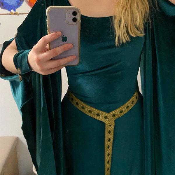 Green Velvet Elven Dress - Medieval Ren Fair Costume - Etsy