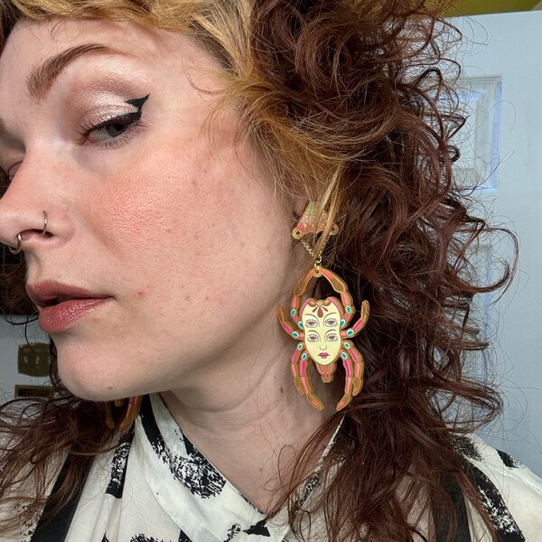 ITSY BITSY SPIDER ++ Gold Statement Acrylic Earrings Oldschool Style ...