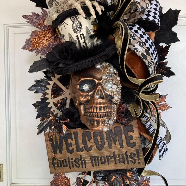 Skeleton Top Hat Wreath, Steampunk Skeleton Swag, Skull Top Hat ...