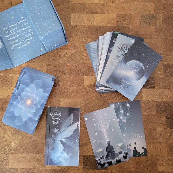 Moonlight Dream Tarot | 78 Tarot Cards Deck, 4 Extra Cards, 196-page ...
