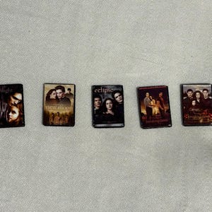 DVD Tower 1:12 Scale Holds 70 Mini DVD Movies 3D Printed - Etsy