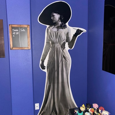 Celebrity Cutouts, Custom Cutouts, Start Cutouts, and Fan Cutouts. Life ...