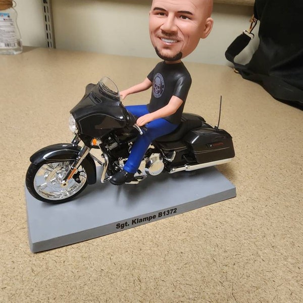 Custom Bobblehead on Motorcycle, Custom Racing Motorcycle Bobblehead ...