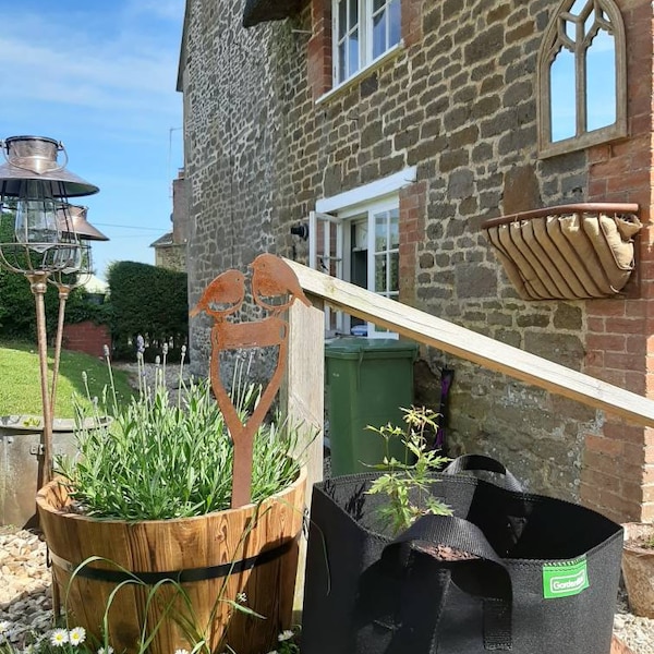 Robin on Spade Garden Decoration / Bird Garden Gift / Rusty Metal Robin ...