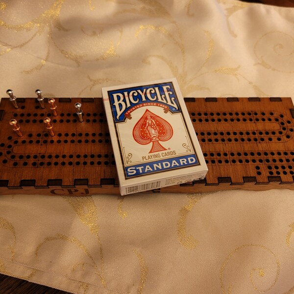 Pile of SKULLS - Travel Cribbage Board - Mahogany - 3 Track for 2, 3 or ...