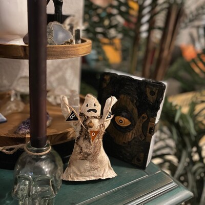 Primitive Grungy Halloween Ghost - Etsy