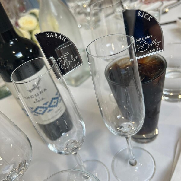 Wedding Favour Name Tags Wine Charm Wedding Table Decor Cocktail ...