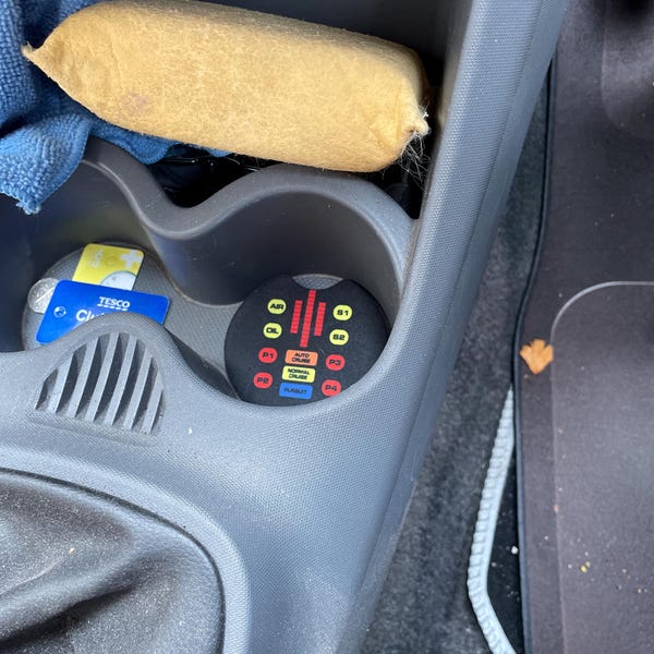 Black/glow Hover Stand Orko Super7 - Etsy