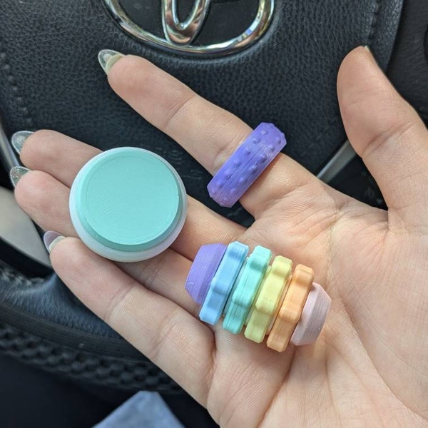 Amelie Wiggle/orb Wiggle Fidget Toy - Etsy