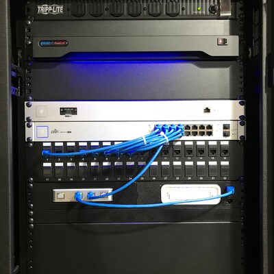 Surfboard SB8200 Modem and Unifi Security Gateway Rack Mount - Etsy
