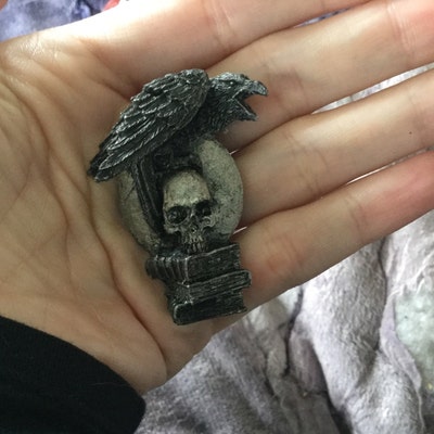 Raven Magnet - Etsy