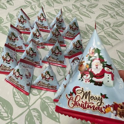 Editable Christmas Template Triangle Chip Bag/goodies Bag/gift - Etsy