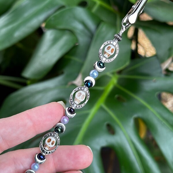 Rooster and Pheasant Feather Credit Card Clip With Skulls Bead Accents ...