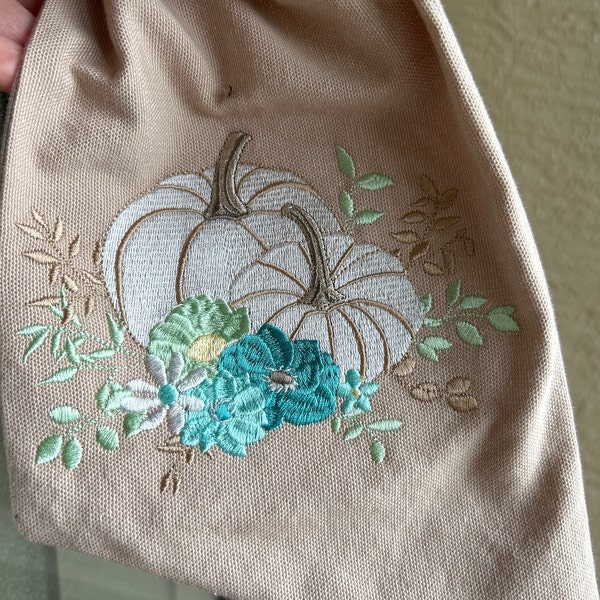 Floral Crest Machine Embroidery, Hydrangea Blue Wedding Flower Monogram ...