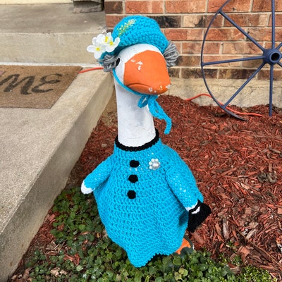 Queen Elizabeth England Goose Geese Outfit Crochet Lawn Geese Clothes ...