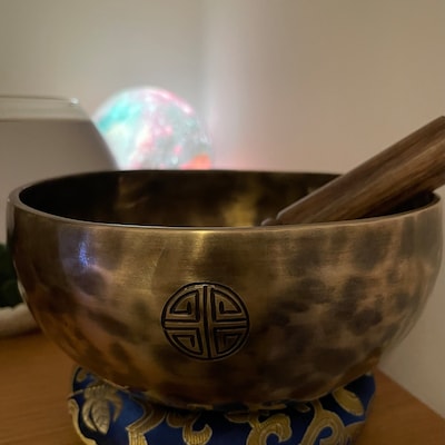 11 Inch Diameter Om Carved Singing Bowl Deep Relaxation Sound Bowl ...