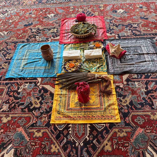 The Regalia of Huitzilopochtli, Lord of War, Mexica (aztec) Teotl ...