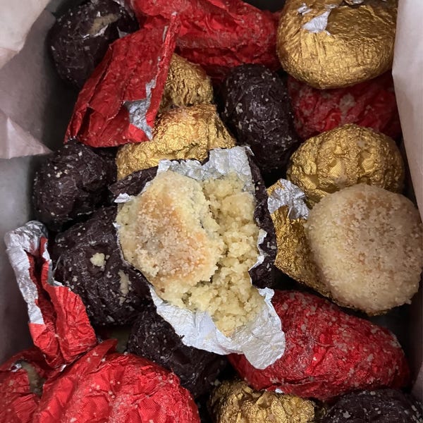 Arab Pastry/muajanat/fatayer/spinach Pastry/spinach Pies/fayatayer ...