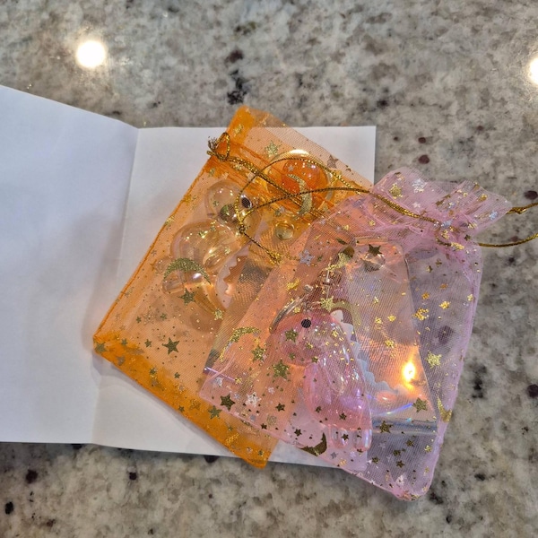 Iridescent Dinosaur Keychain – Cute Acrylic Dino Charm for Bags ...