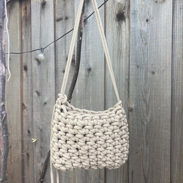 CROCHET BAG VIDEO Tutorial Pattern Chunky Purse Quick Crochet Bag ...