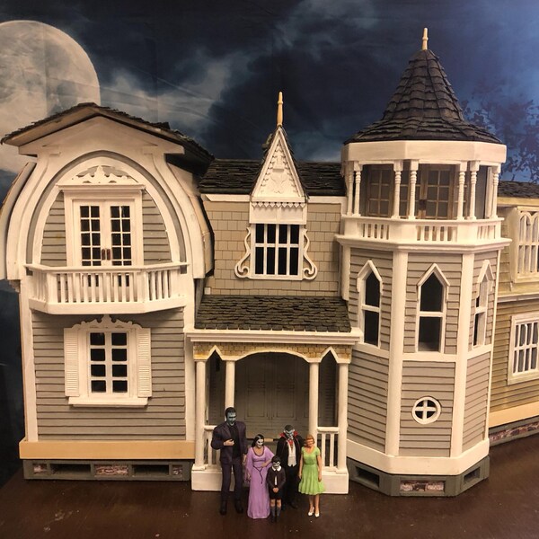 Miniature Dummy Board Trees With Bats and Ghost for Your 1/24th Scale ...