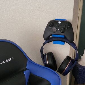 Universal Controller and Headset Wall Mount 3d Printed PS5 Controller ...