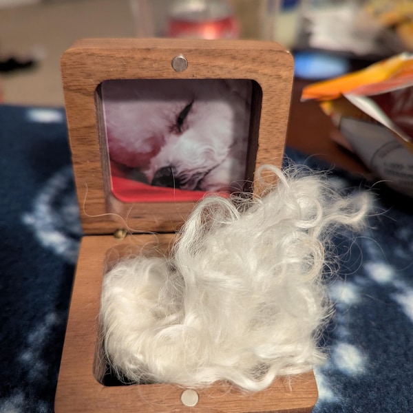 Custom Wooden Pet Fur Keepsake Box: Engraved Pet Memorial Gift - Etsy