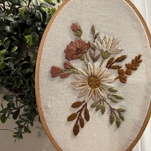 Chamomile Wreath Embroidery Pattern, Floral Beginner Embroidery PDF ...