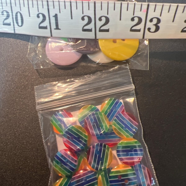 100 or 200 Red, White and Blue Assorted Buttons Patriotic Buttons July ...