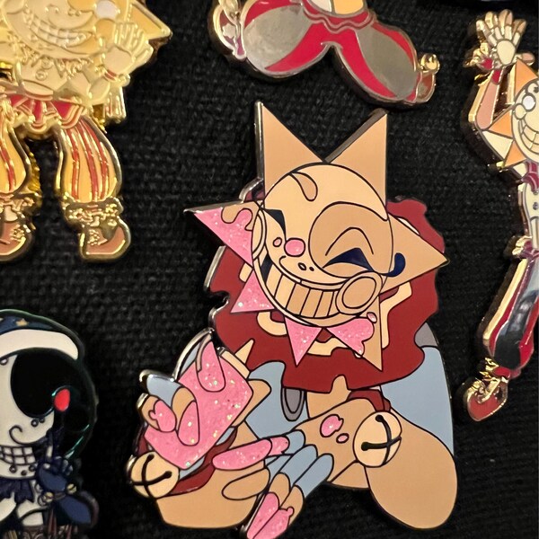 Huggy Wuggy Hard Enamel Pin - Etsy