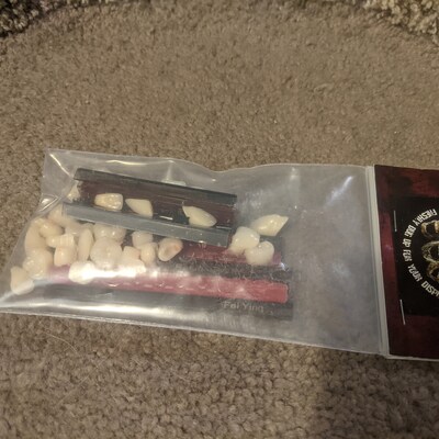 HALLOWEEN PROP Full Set of Dental Quality Human Resin Teeth for Prop ...