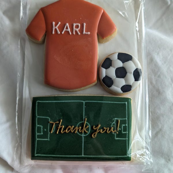 Personalised Football Fan Birthday Biscuits, Gift for Football Fan ...