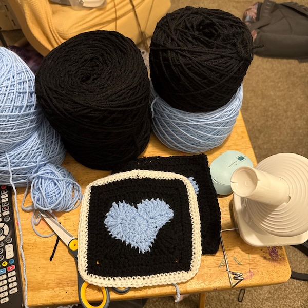 Large Heart Granny Square Pattern | Crochet Large Heart Applique | PDF ...