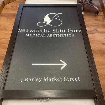 Custom Arched Vinyl Wedding Mirror Decal / Curved Name Label ...