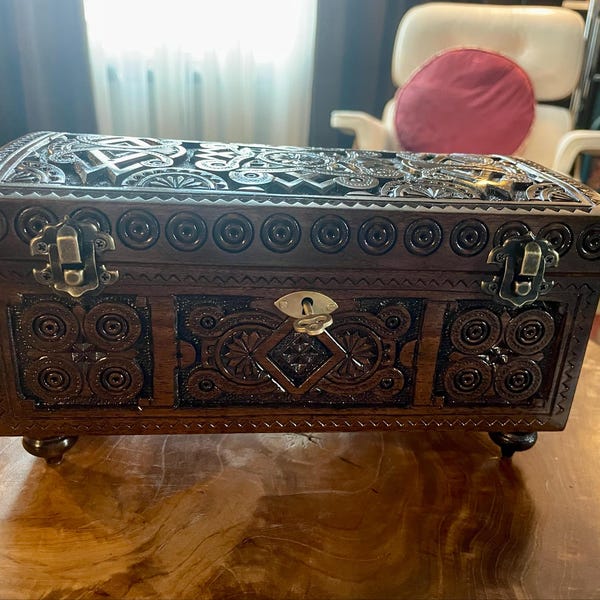 Large Wooden Box, Carved Wood Coffer, Wood Jewelry Box, Jewelry Case ...