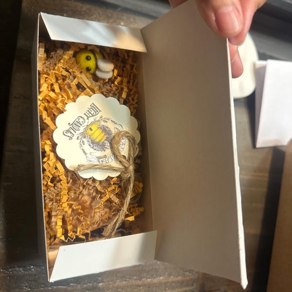 Goddess of Justice Candle - Goddess Themis Beeswax Candle, Lady Justice ...