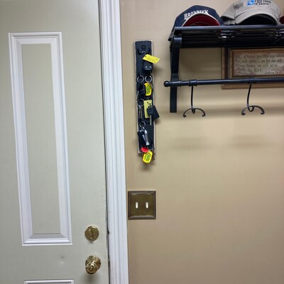 Vertical Key Hooks, Tall Wall Mounted Key Hooks for Entryway - Etsy