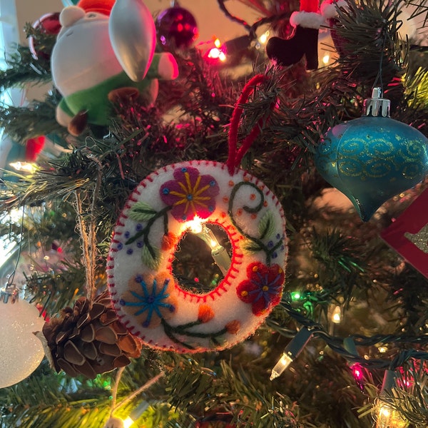 White Letter - Embroidered Wool Ornament Alphabet Initials Abcs ...