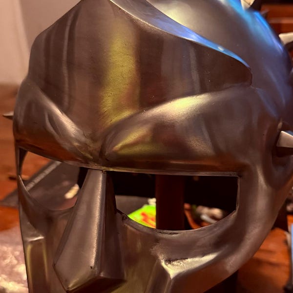 Maximus Gladiator Helmet Russell Crowe's Helmet for Cosplay Prop ...