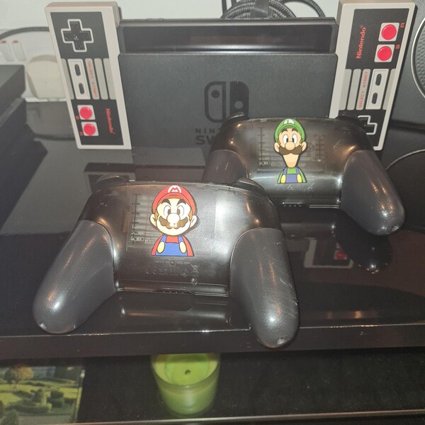 Mario and Luigi Peeker Stickers - Decals for Car, Laptop, Phone ...